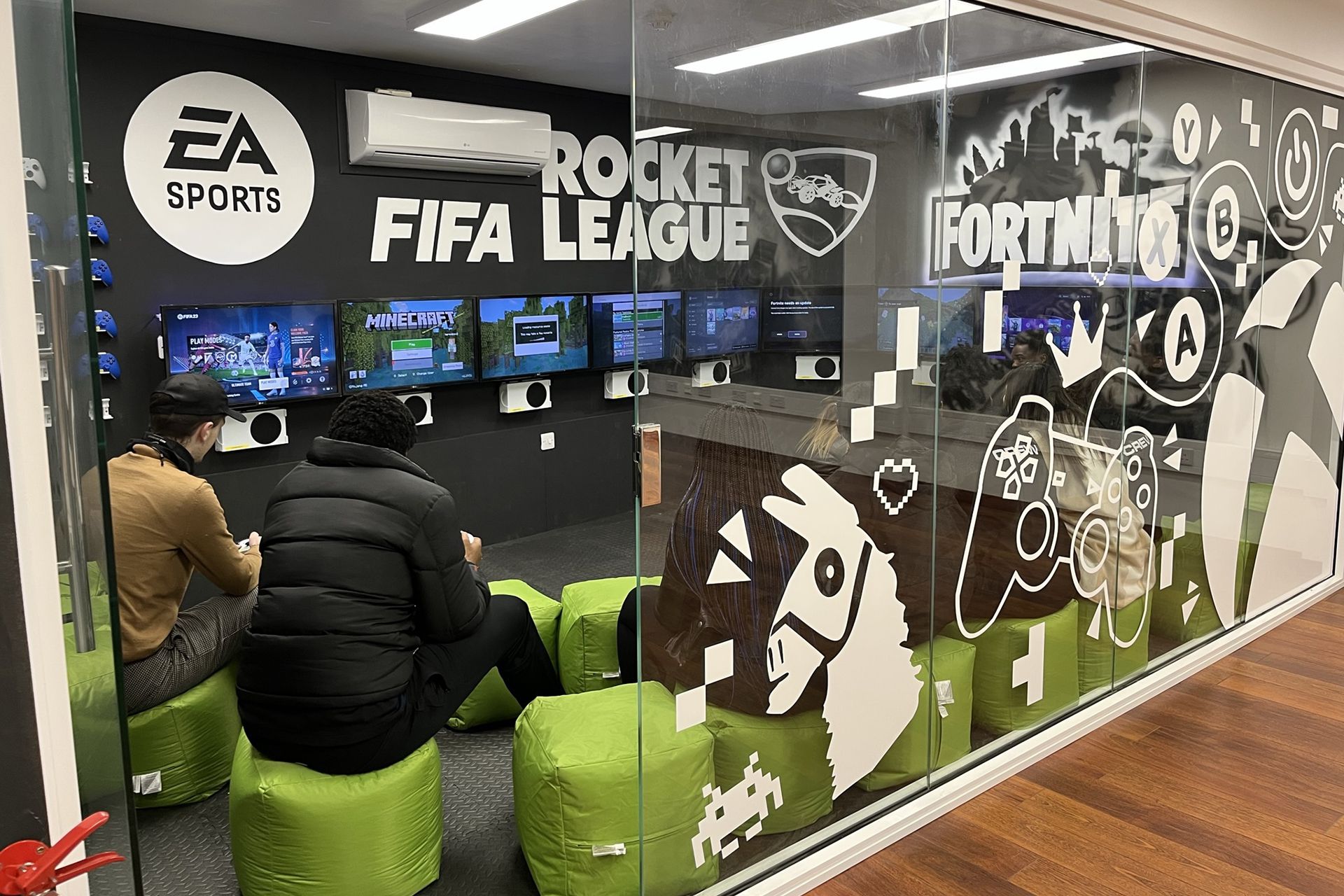 Laser Quest Romford: The Ultimate Laser Experience